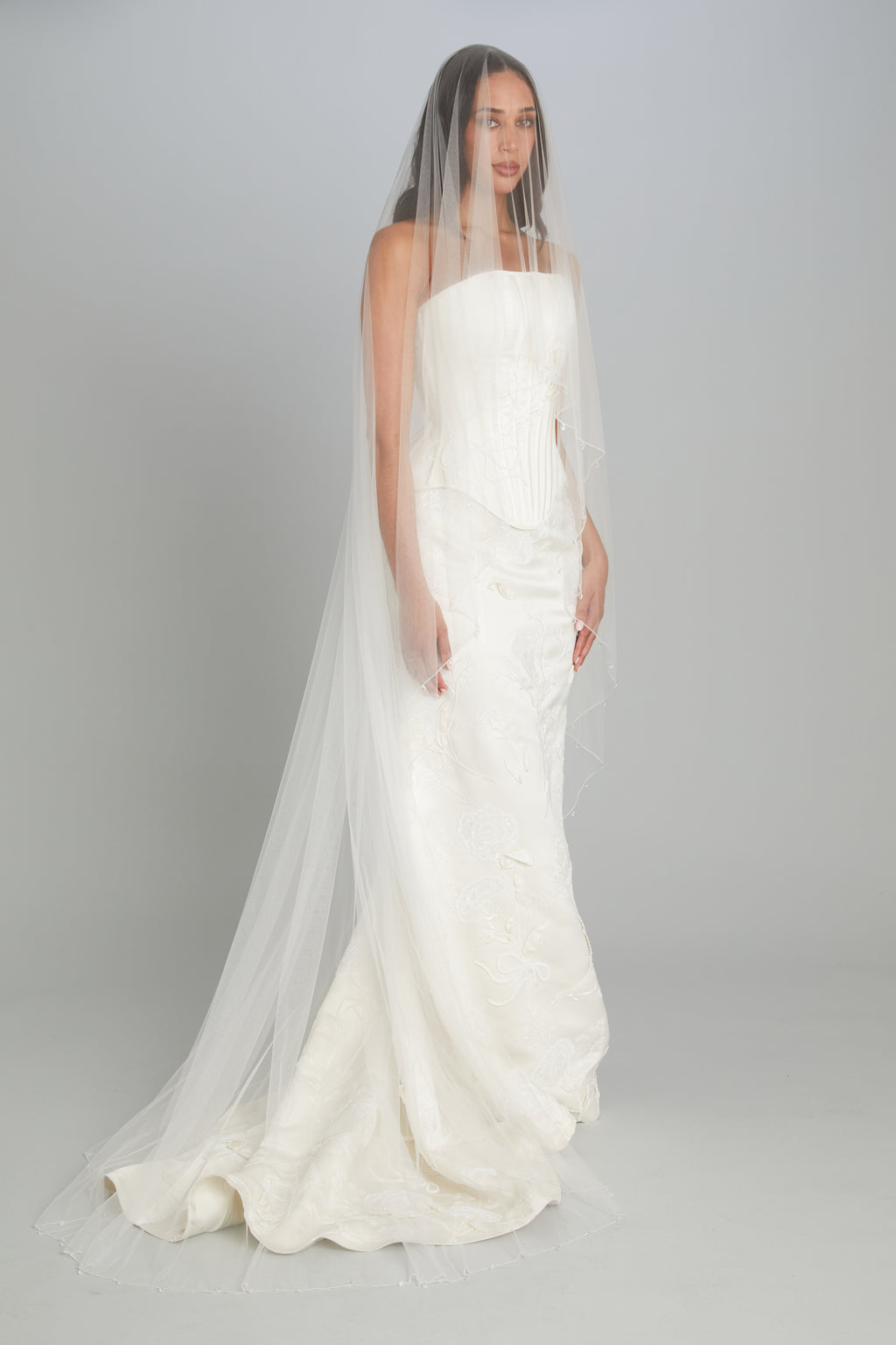 Chapel-Length Wasp Veil – Wiederhoeft
